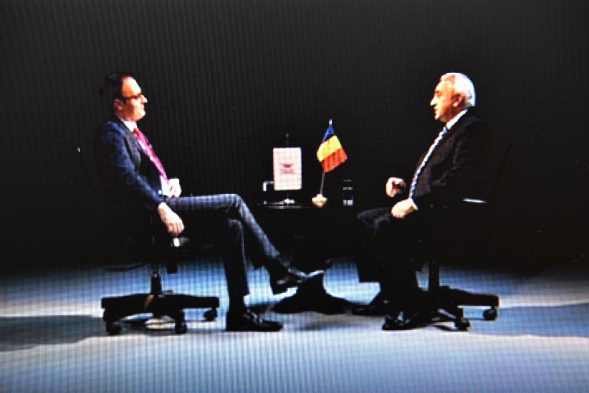 Cine l-a impus pe Valentin Popa ca ministru al Educației